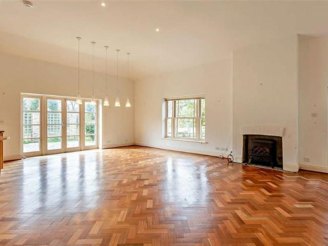 4 bedroom bungalow to rent