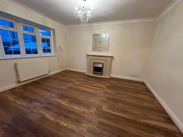 4 bedroom bungalow to rent