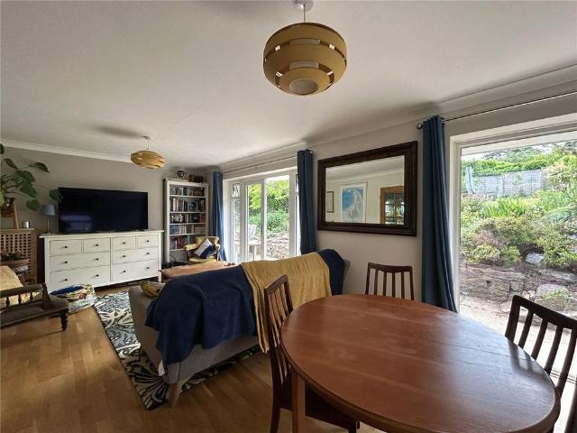 4 bedroom bungalow to rent