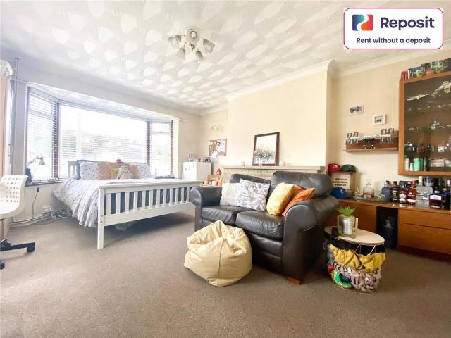 4 bedroom bungalow to rent