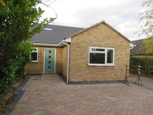4 bedroom bungalow to rent