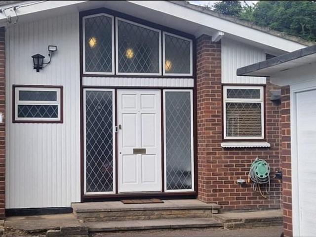 4 bedroom bungalow to rent