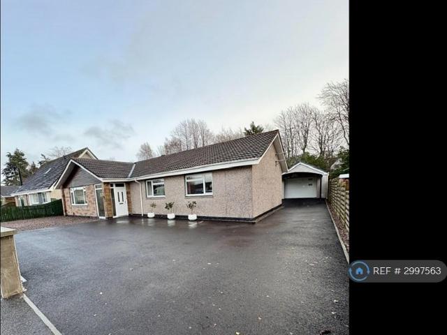 4 bedroom bungalow to rent