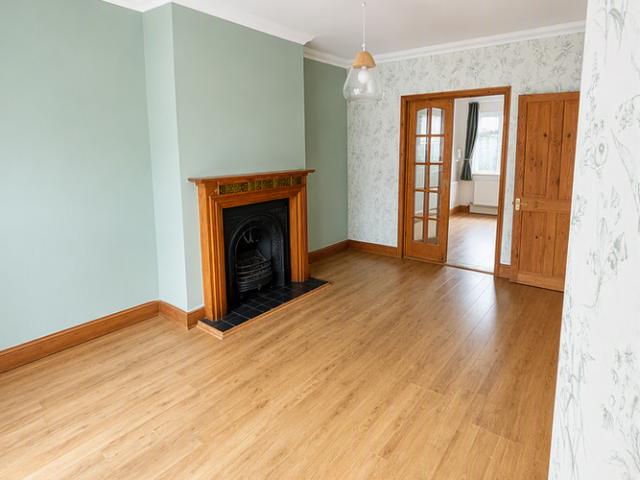 4 bedroom bungalow to rent