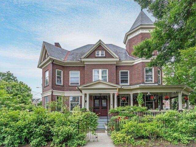 4 bedroom, Burlington VT 05401 105114836