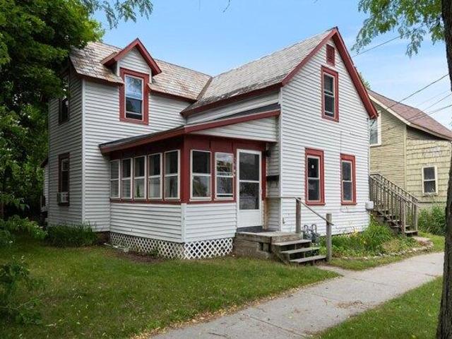 4 bedroom, Burlington VT 05401 105125991