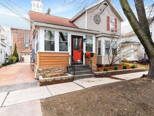 4 bedroom, Burlington VT 05401 LS102154111