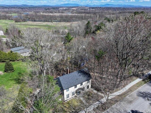 4 bedroom, Burlington VT 05408 104444532