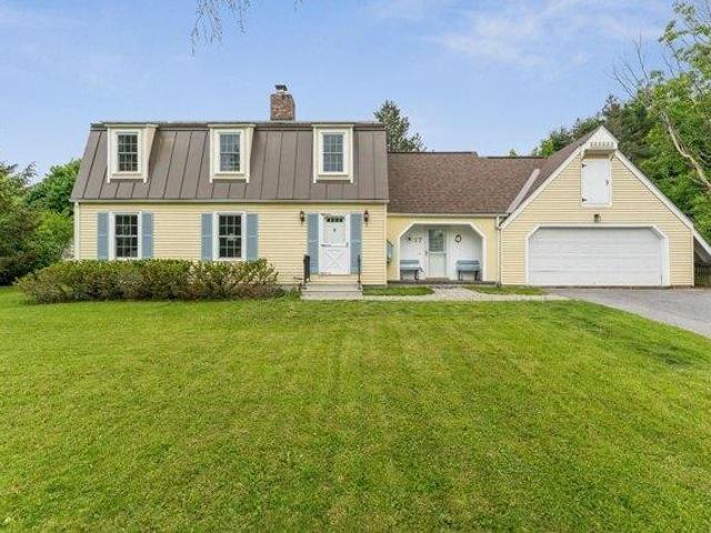 4 bedroom, Burlington VT 05408 104481157
