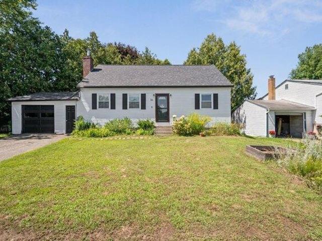 4 bedroom, Burlington VT 05408 105159607