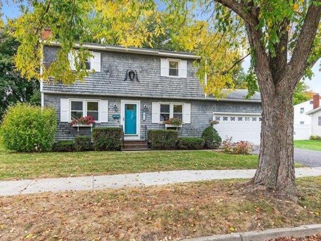 4 bedroom, Burlington VT 05408 LS101661442