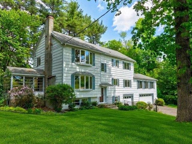 4 bedroom, Burlington MA 01803 103436864