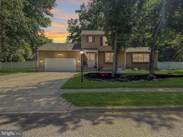 4 bedroom, Burlington NJ 08016 102826756