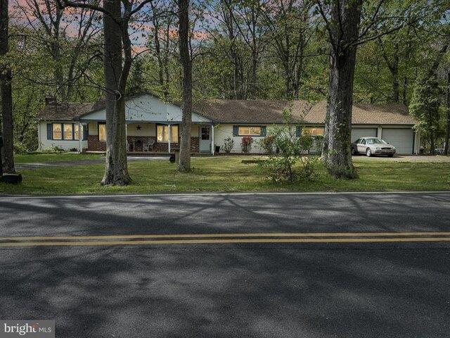 4 bedroom, Burlington NJ 08016 102254684