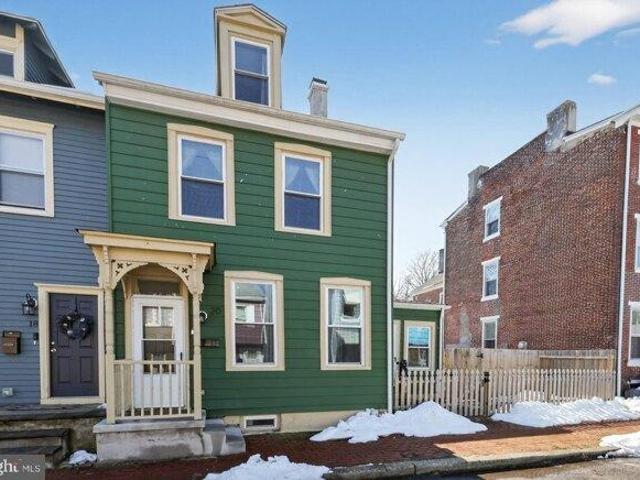 4 bedroom, Burlington NJ 08016 102280797