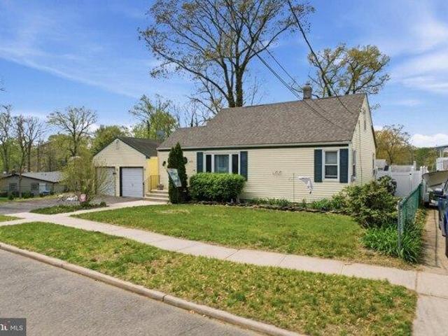 4 bedroom, Burlington NJ 08016 102282728