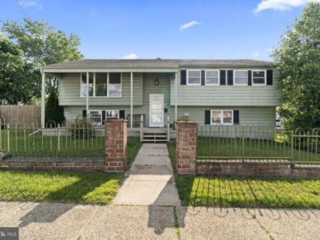 4 bedroom, Burlington NJ 08016 103621920