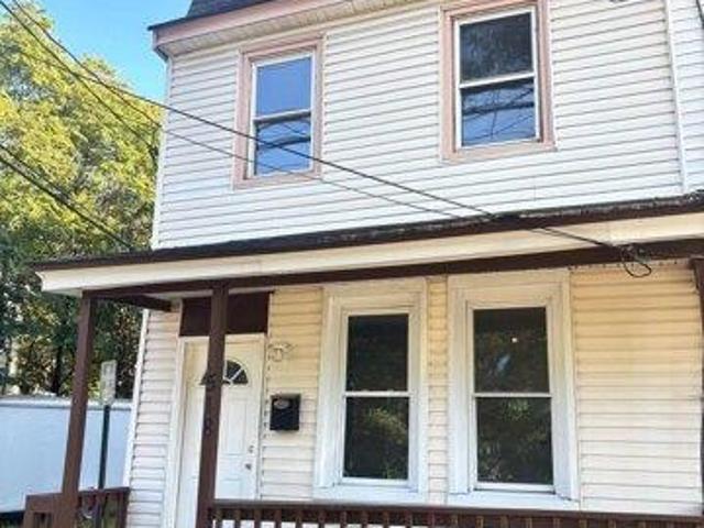 4 bedroom, Burlington NJ 08016 LS102314360