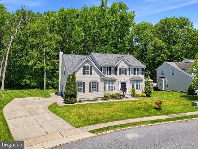 4 bedroom, Burlington NJ 08016 LS102776489