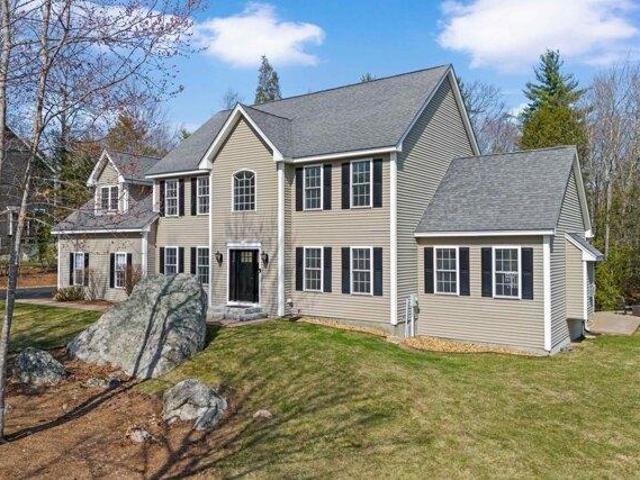 4 bedroom, Goffstown NH 03045 102157384