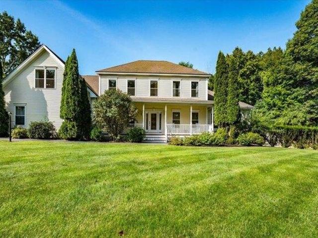 4 bedroom, Goffstown NH 03045 90558675