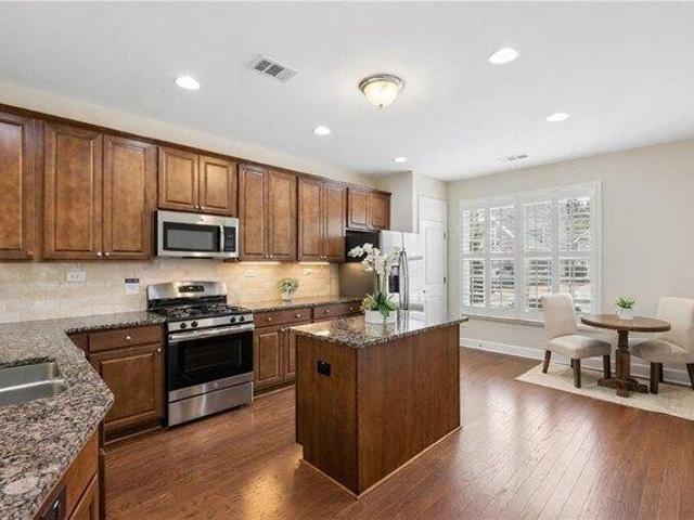 4 bedroom, Gainesville GA 30504 104899019