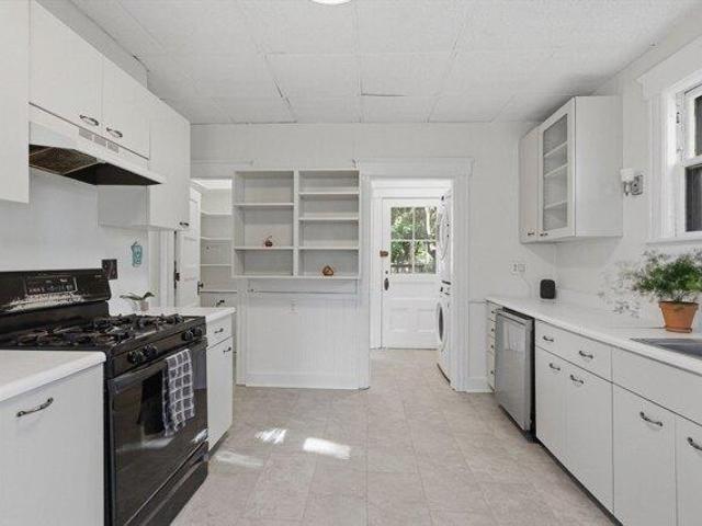 4 bedroom, Gardner MA 01440 104444538
