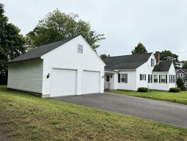 4 bedroom, Gardner MA 01440 104760572