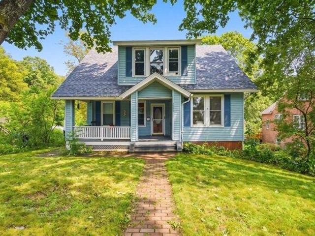 4 bedroom, Gardner MA 01440 105493949