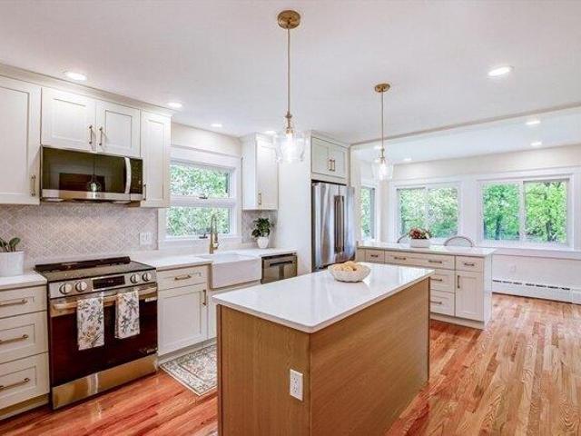 4 bedroom, Gardner MA 01440 LS102822567