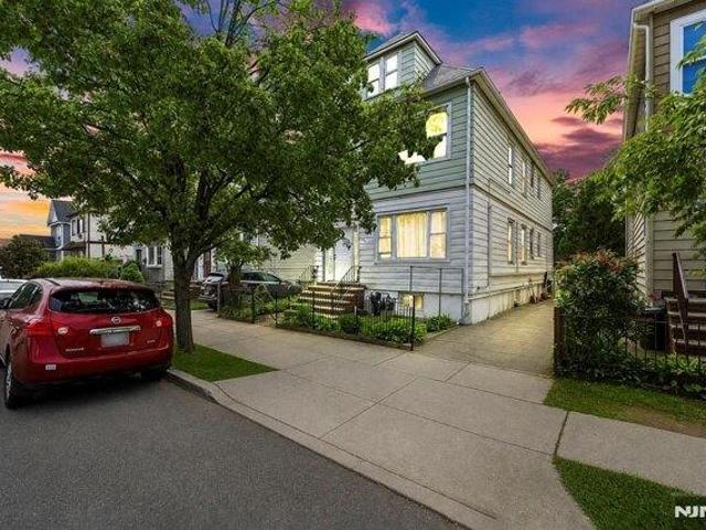 4 bedroom, Garfield NJ 07026 105231878