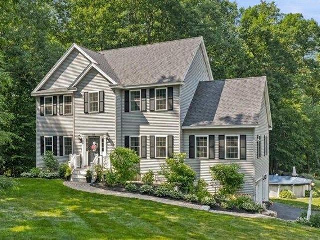 4 bedroom, Georgetown MA 01833 104789097