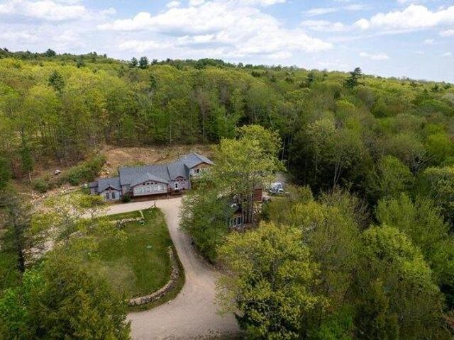 4 bedroom, Gilmanton NH 03837 LS102709047