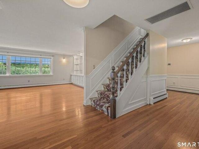 4 bedroom, Glastonbury CT 06033 105107350