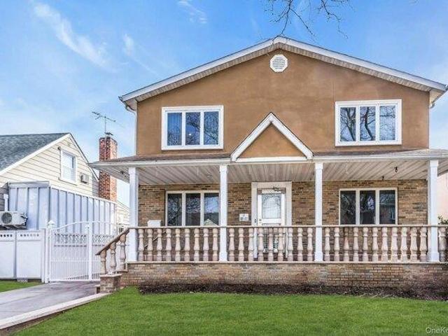 4 bedroom, Glen Oaks NY 11004 LS102565616