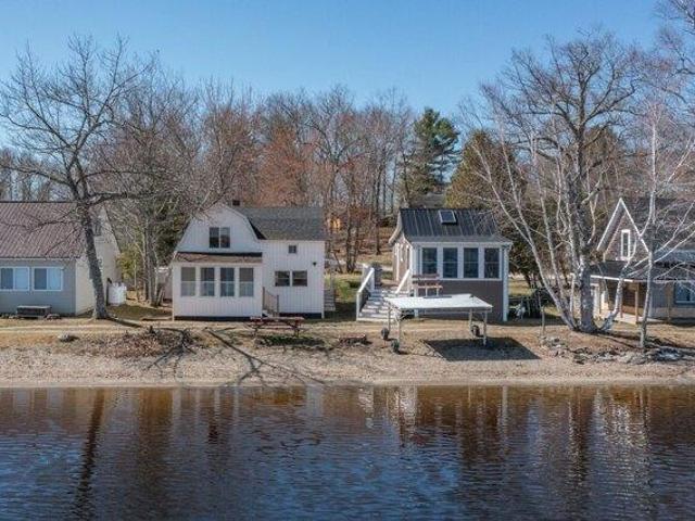 4 bedroom, Glenburn ME 04401 103034523