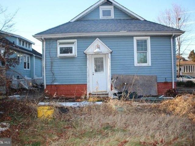 4 bedroom, Gloucester City NJ 08030 102584948