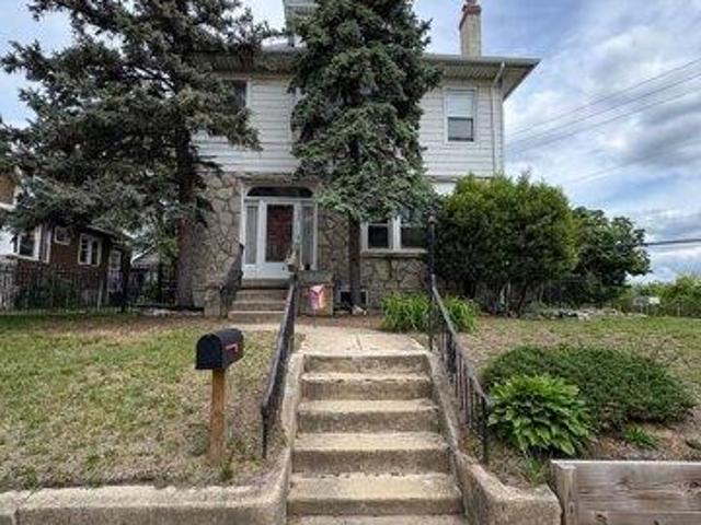 4 bedroom, Gloucester City NJ 08030 102725897
