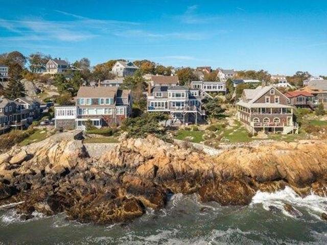 4 bedroom, Gloucester MA 01930 102089694
