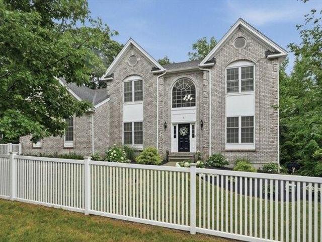 4 bedroom, Grafton MA 01536 104571679