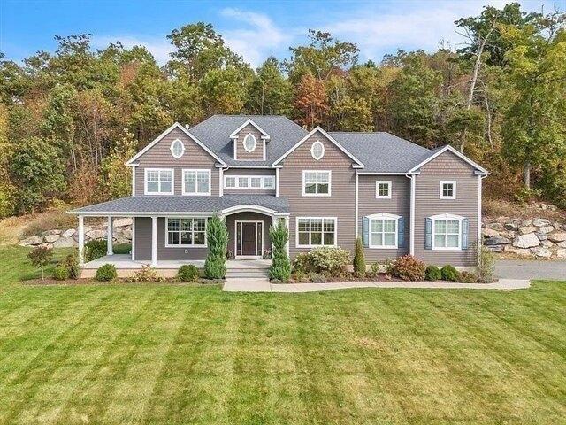 4 bedroom, Granby MA 01033 104152146
