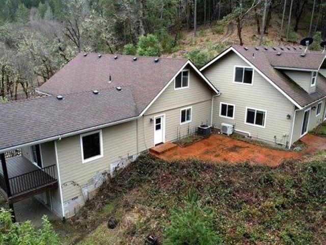 4 bedroom, Grants Pass OR 97526 LS89114625