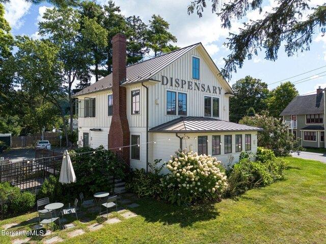 4 bedroom, Great Barrington MA 01230 101800383
