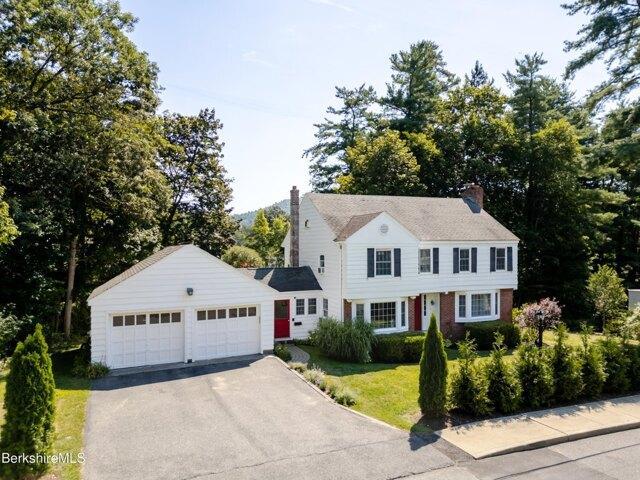 4 bedroom, Great Barrington MA 01230 LS102593195