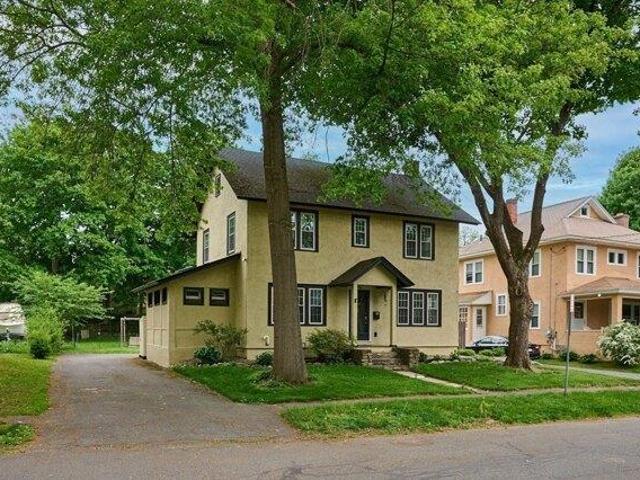 4 bedroom, Greenfield MA 01301 103017530