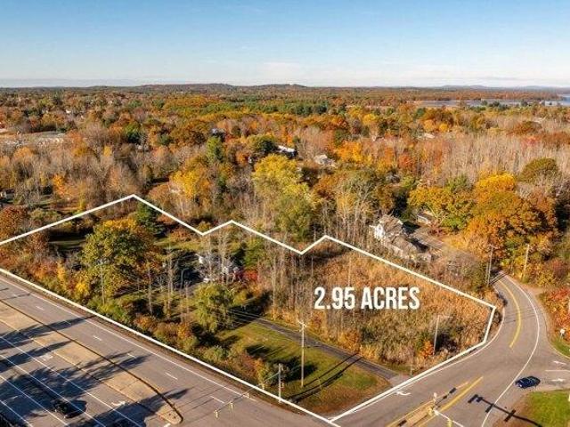 4 bedroom, Greenland NH 03840 LS102708543