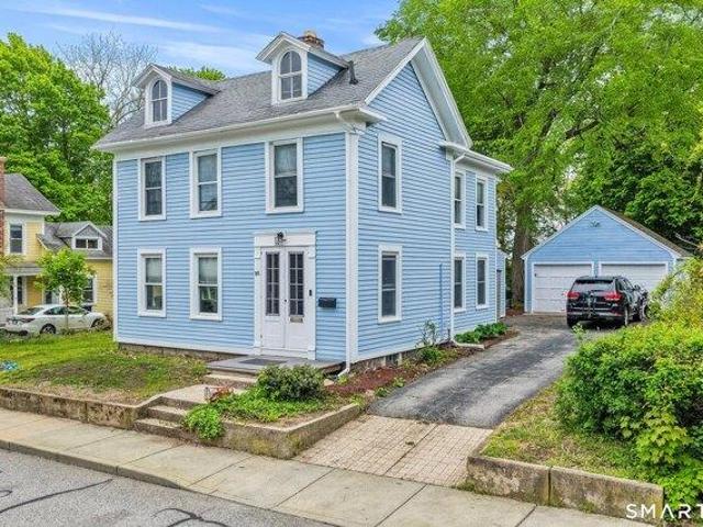 4 bedroom, Groton CT 06340 LS102479857