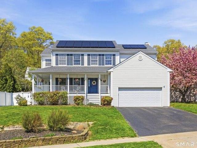 4 bedroom, Groton CT 06355 LS103127309