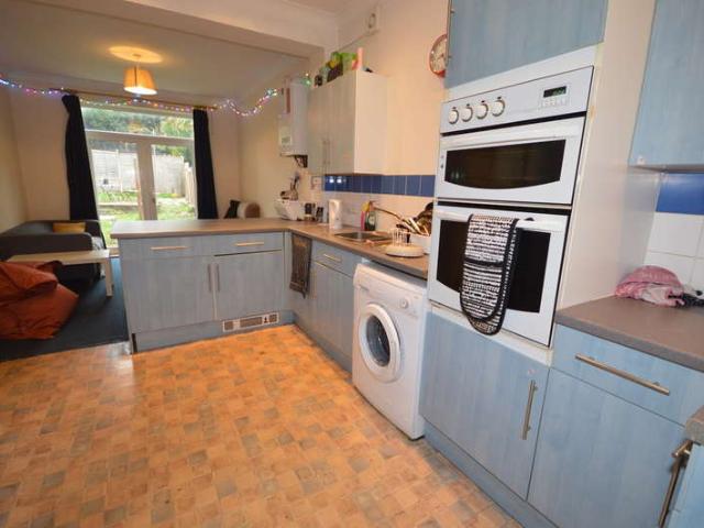 4 Bedroom Ground Flat