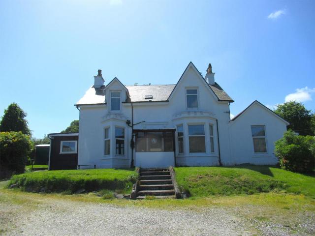 4 bedroom ground flat for sale